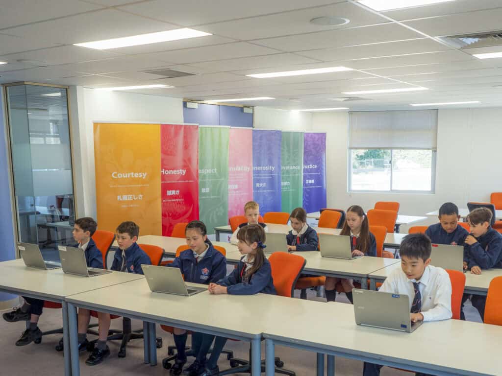 Private Tours of the School | Book an SJIS Tour Today